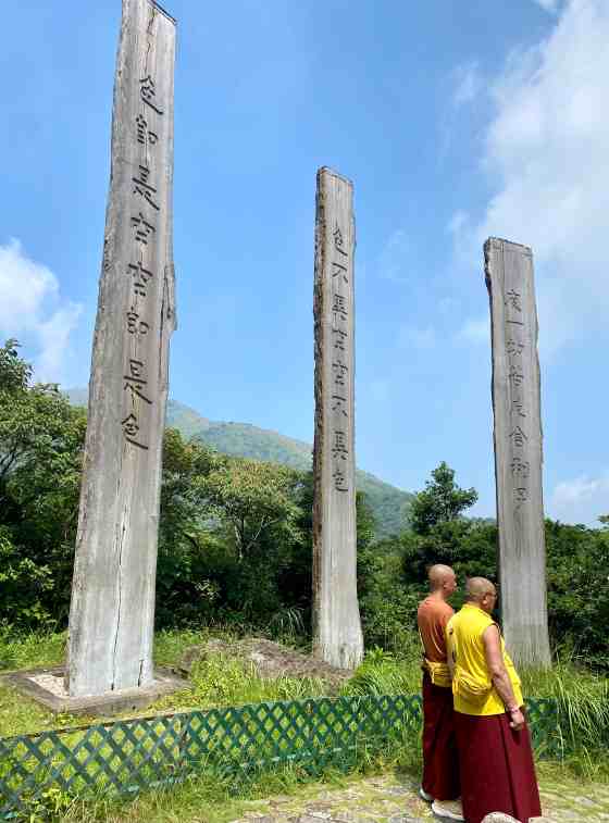Life in Hong Kong - being sick & meeting monks - The Analog Nomad